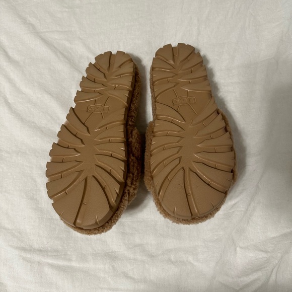 UGG | Shoes | Ugg Cozetta Curly Teddy Slipper | Poshmark